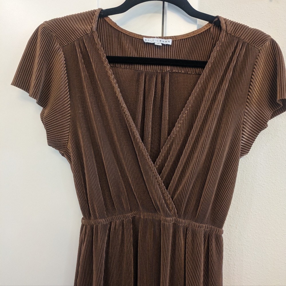 Baltic Born Bronze Athena Pleated Maxi Dress. Size Xs - Gem
